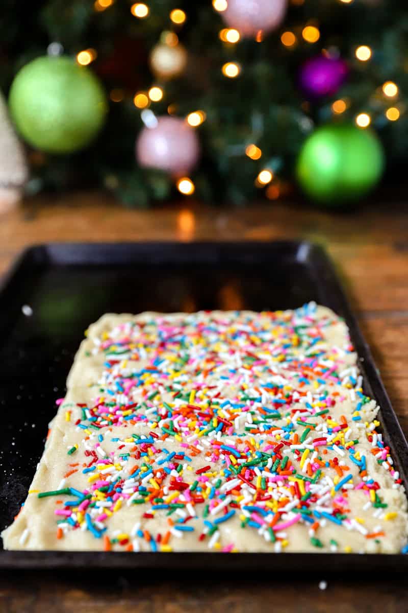 Christmas Sprinkle Cookies - A Seasoned Greeting